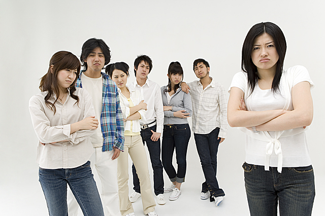 所属グループからハブ、取り合い、無自覚に人を怒らせて…生きづらかったあの頃をやり直したい。ASD私の高校時代【LITALICO発達ナビ】